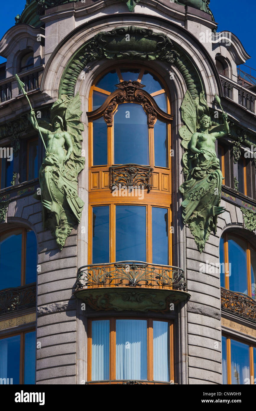Singer building detail hi-res stock photography and images - Alamy