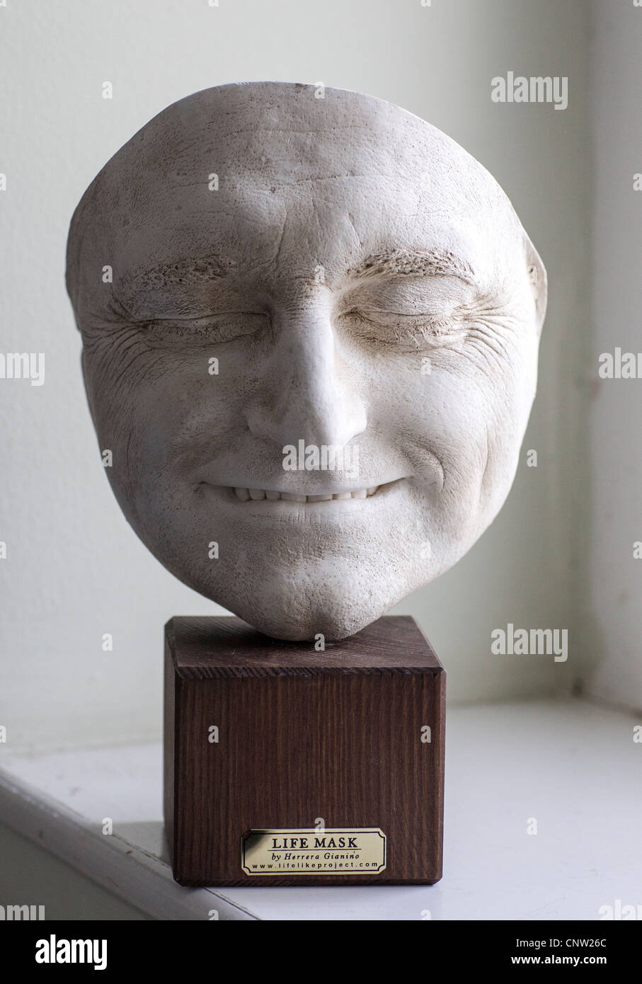 Life mask hi-res stock photography and images - Alamy