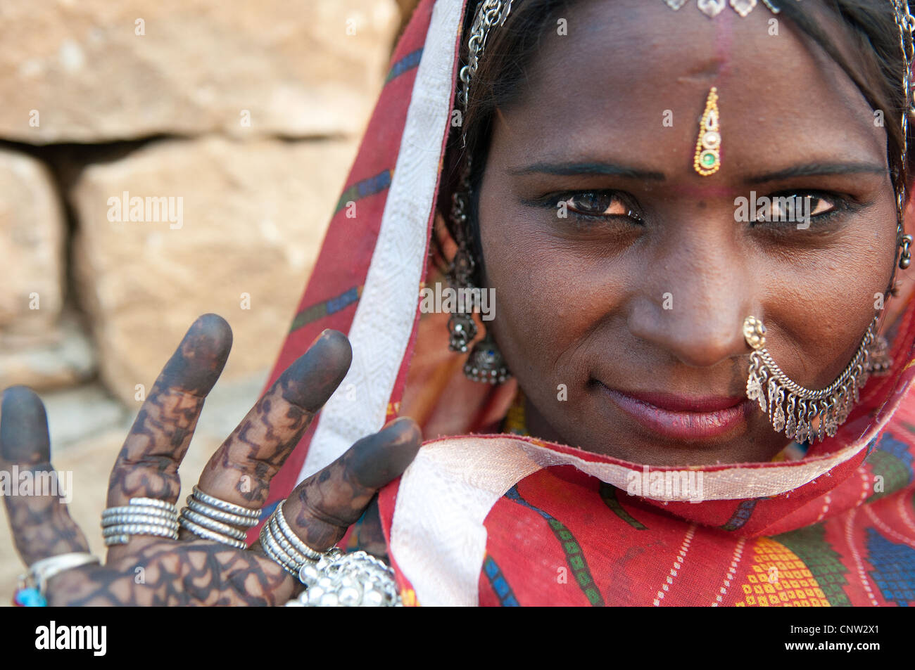 Portrait of a India Rajasthani woman Stock Photo - Alamy