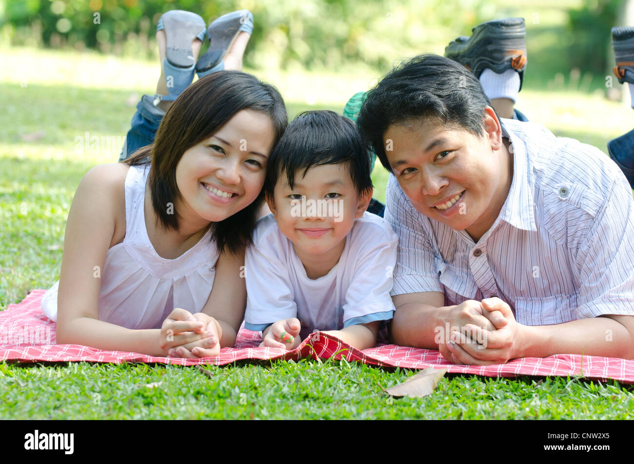 Asian outdoor hi-res stock photography and images - Alamy