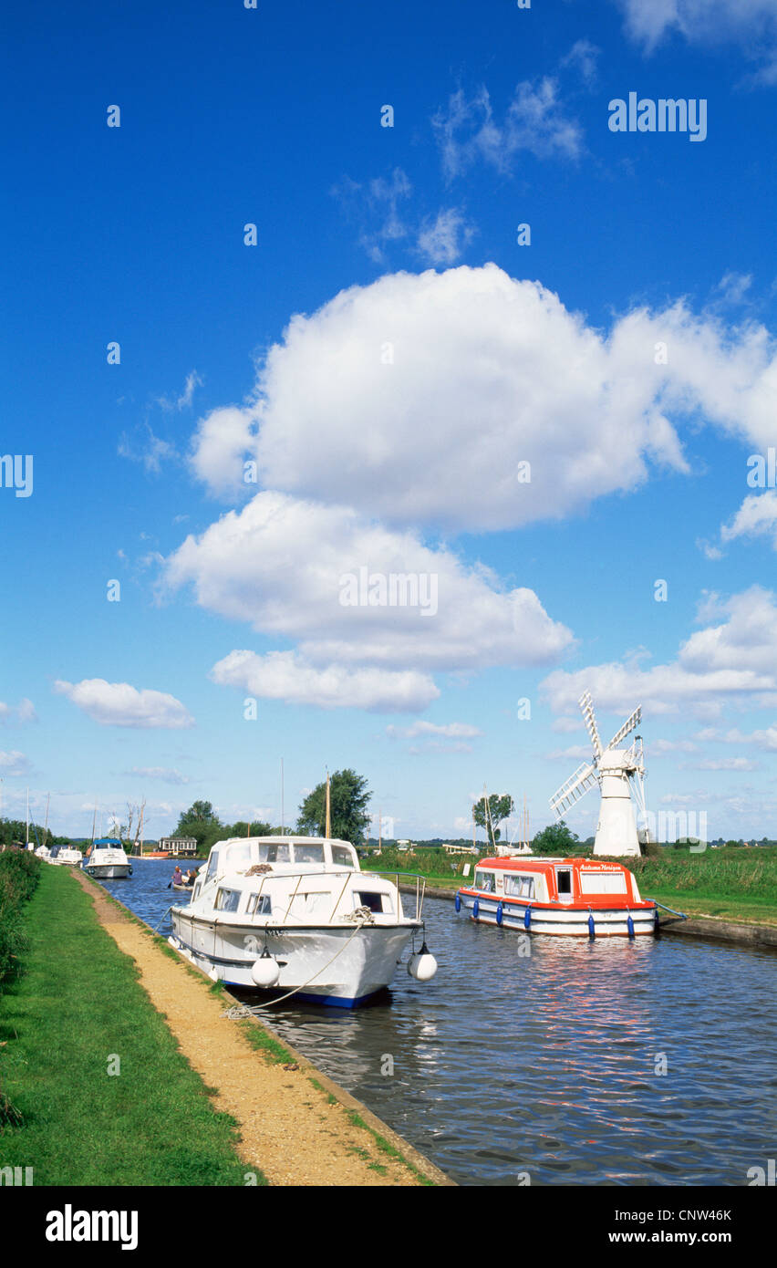 United Kingdom, Great Britain, England, Norfolk, Norfolk Broads, River ...