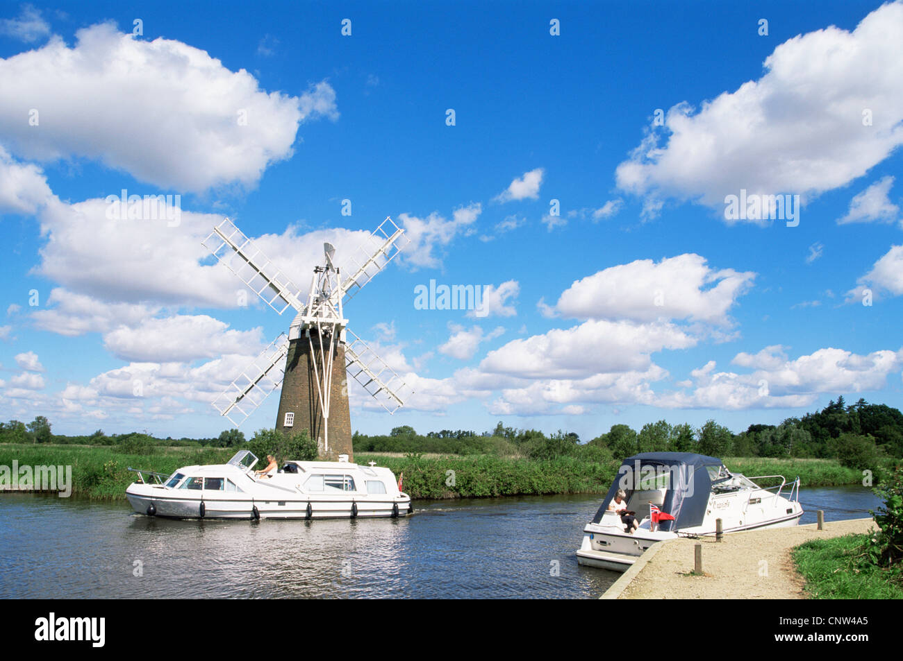 United Kingdom, Great Britain, England, Norfolk, Norfolk Broads, River ...