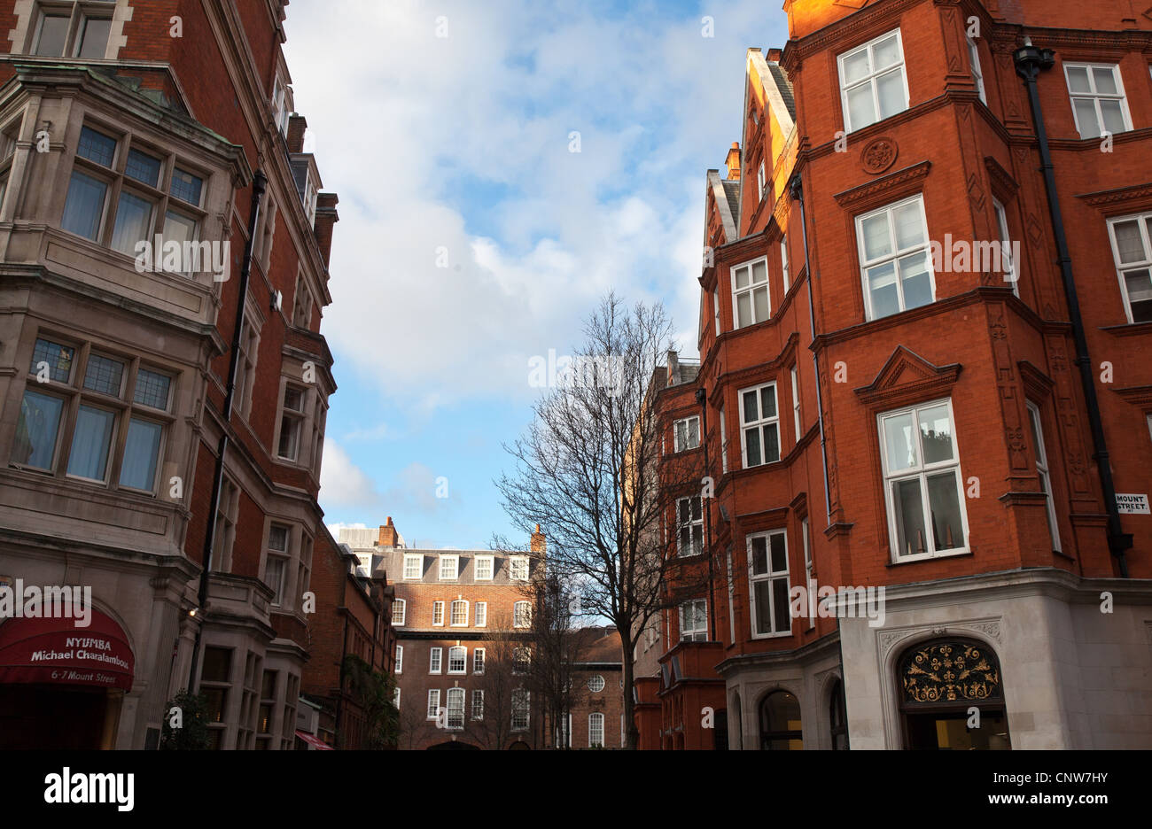 Mount Street And London High Resolution Stock Photography and Images ...