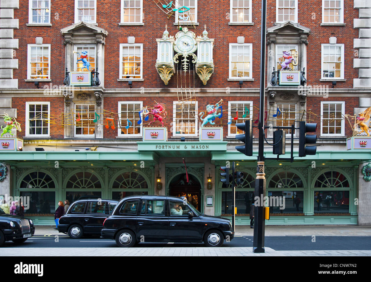 London piccadilly fortnum mason hi-res stock photography and images - Alamy