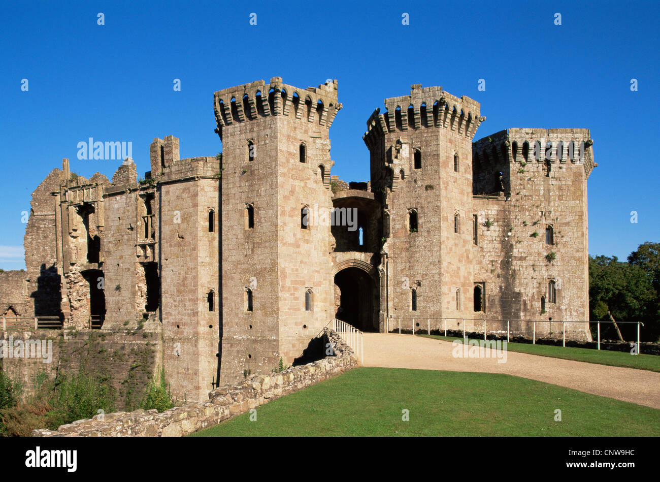 Raglin castle hi-res stock photography and images - Alamy