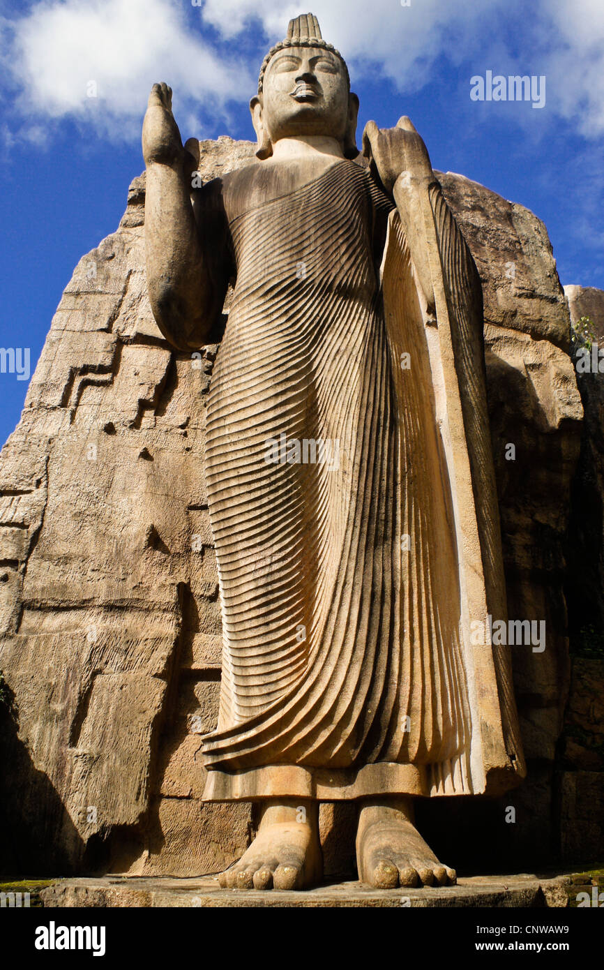 Aukana Buddha, Sri Lanka Stock Photo - Alamy