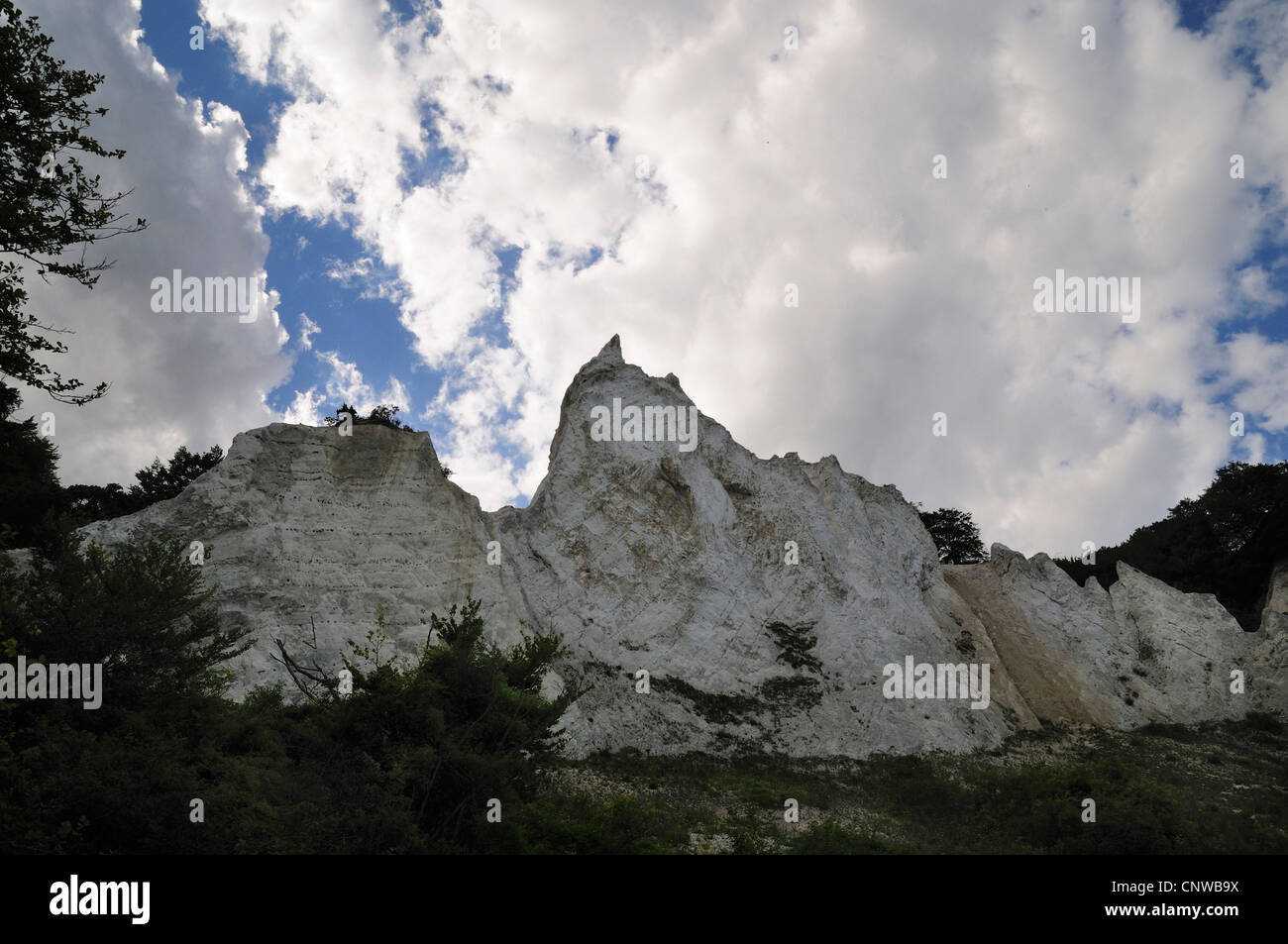 Chalk cliff faces hi-res stock photography and images - Alamy