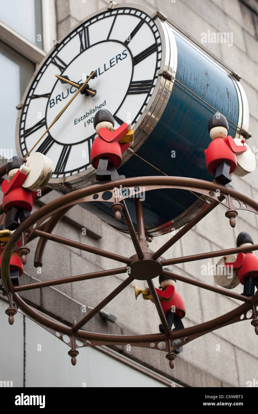 Vintage clock faces hi-res stock photography and images - Alamy