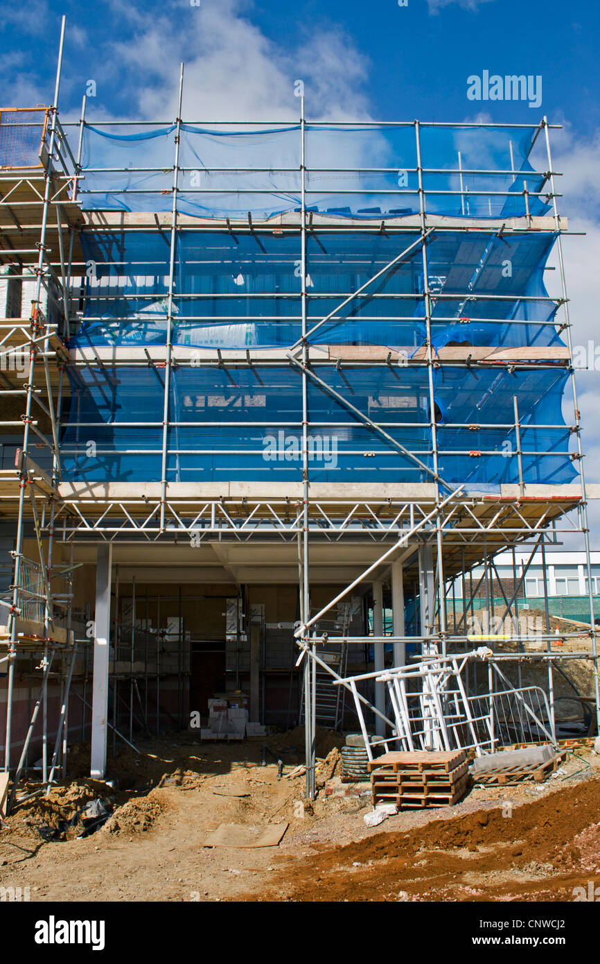 Scaffold netting hi-res stock photography and images - Alamy