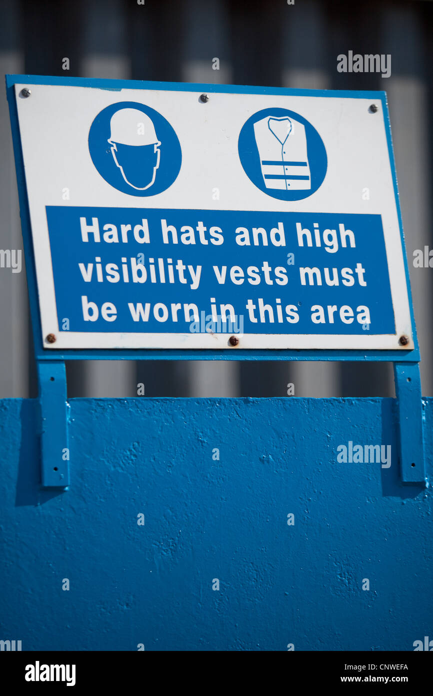 Health and safety signs industry uk hi-res stock photography and images ...