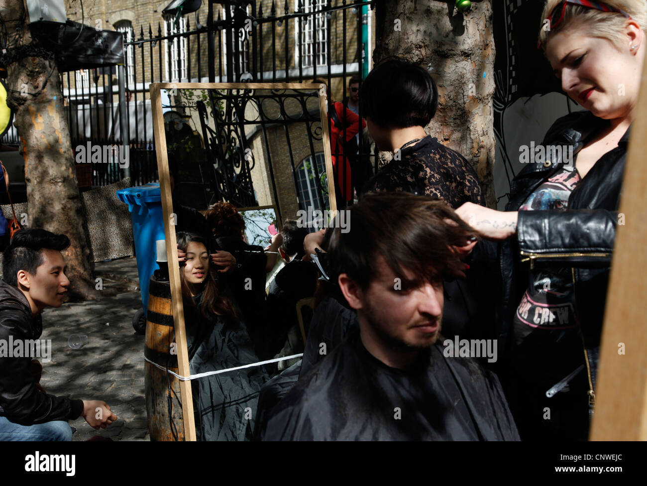 Hairdresser in the street hi-res stock photography and images - Alamy