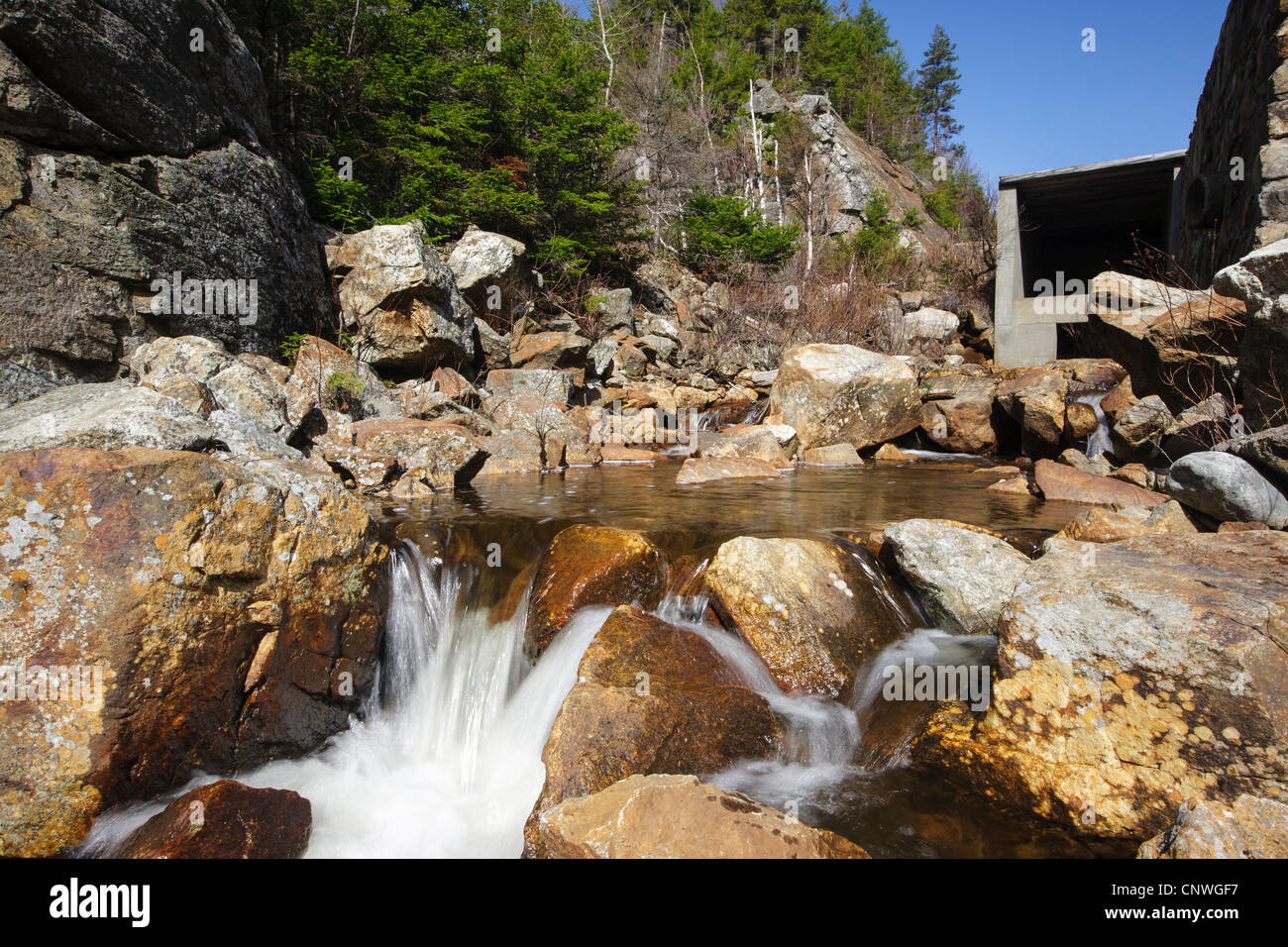 Crawford Notch State Park in the White Mountains, New Hampshire USA ...