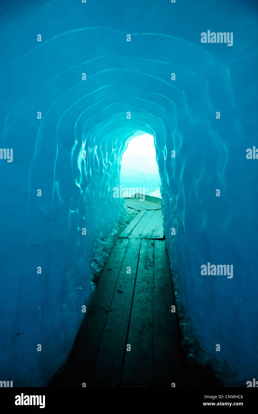 Ice tunnel hi-res stock photography and images - Alamy