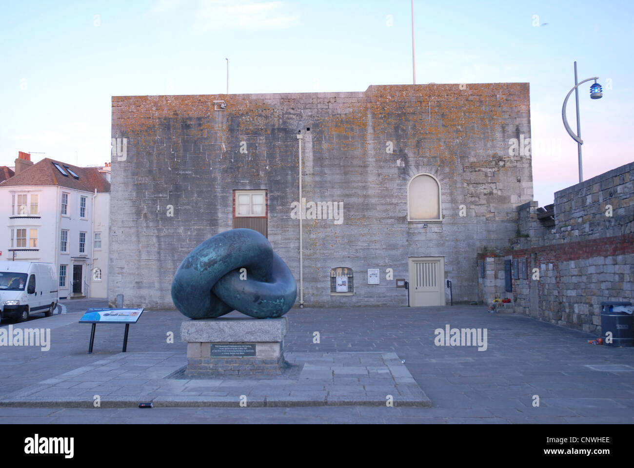 Australia monument old portsmouth hi-res stock photography and images ...