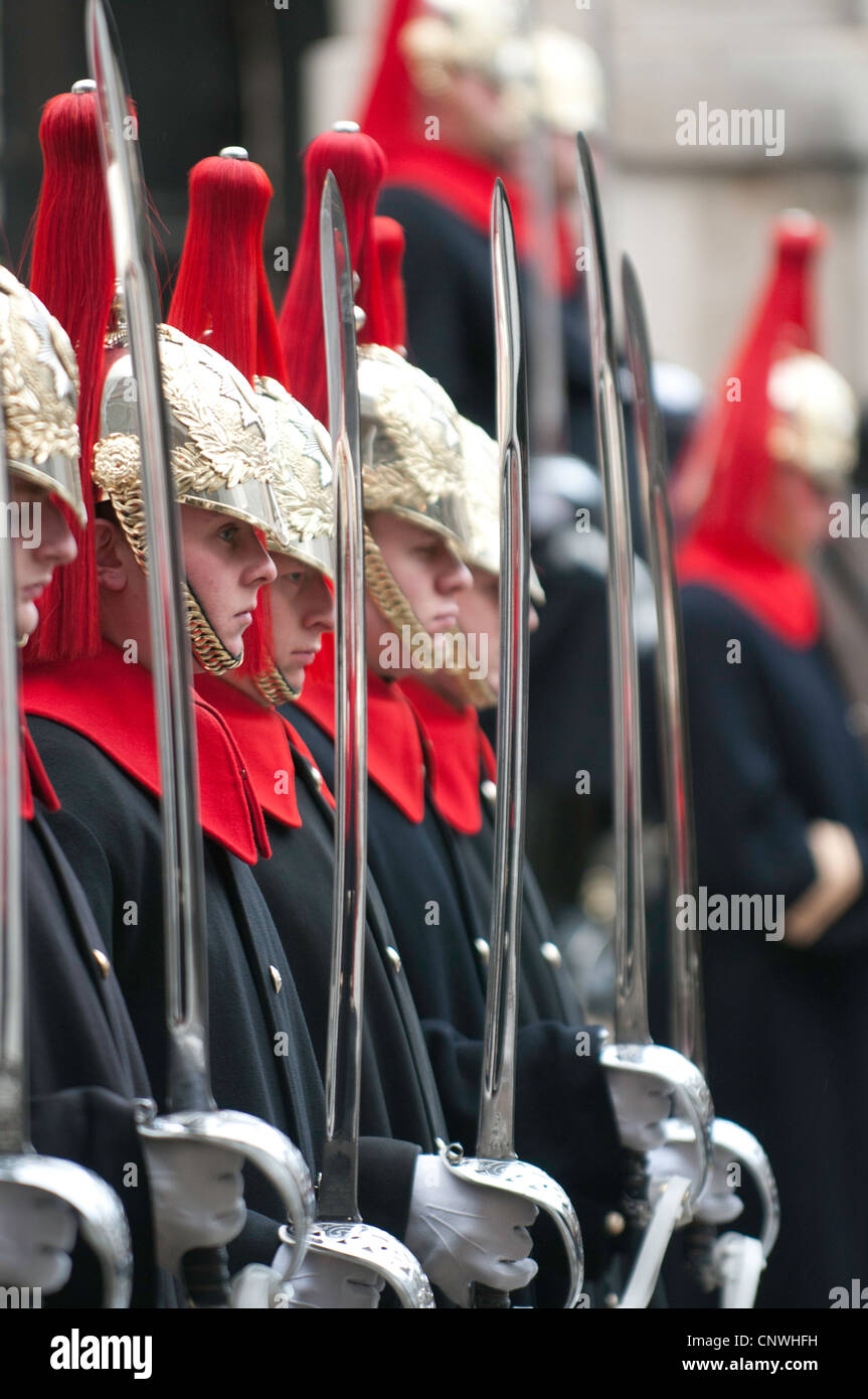 Queen queens guard hi-res stock photography and images - Alamy