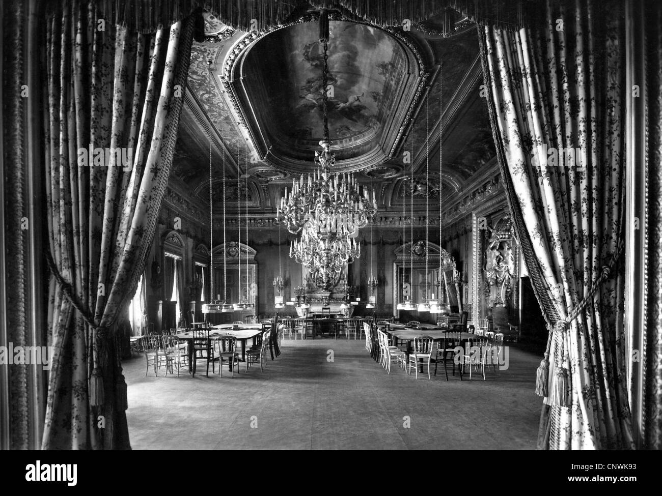 1920s interior hi-res stock photography and images - Alamy