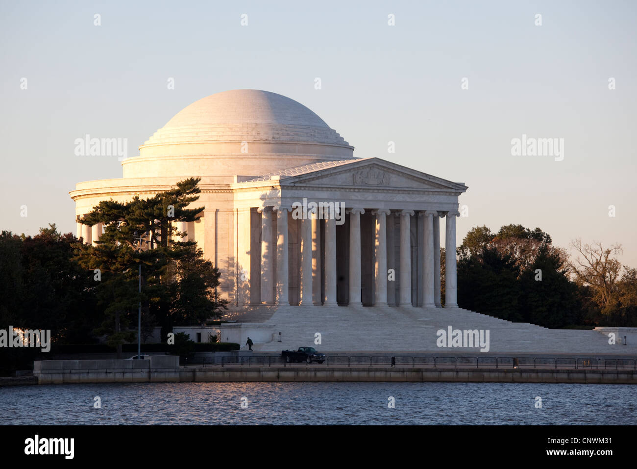 The Jefferson Memorial across Tidal Basin Stock Photo - Alamy