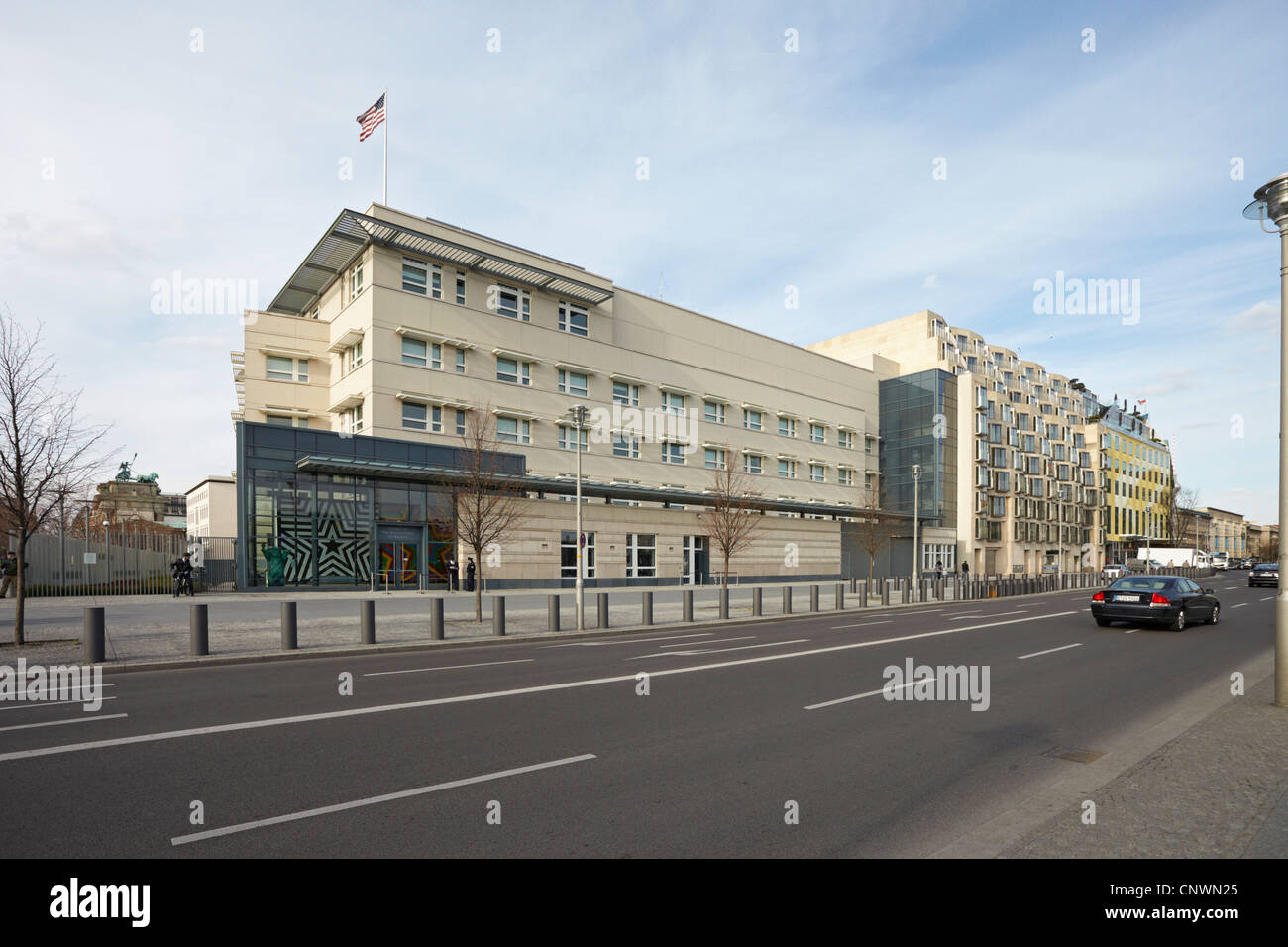 American embassy berlin hi-res stock photography and images - Alamy