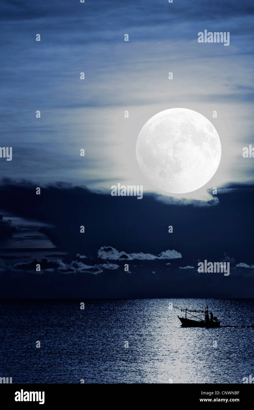 Tropical moon night hi-res stock photography and images - Alamy
