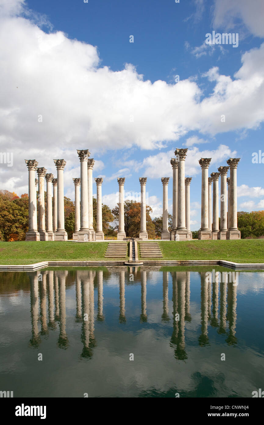 The United States National Arboretum - the Capitol Columns lookout ...