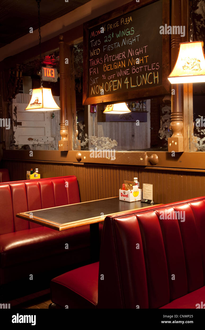 The Capitol Lounge at 229 Pennsylvania Ave Stock Photo - Alamy