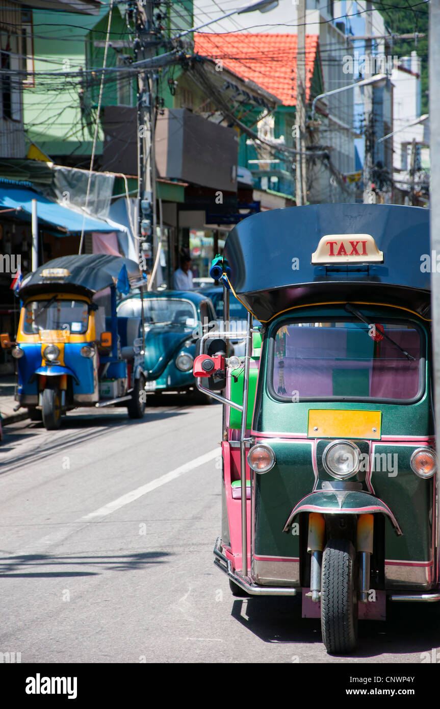 Green yellow tuk tuks hi-res stock photography and images - Alamy