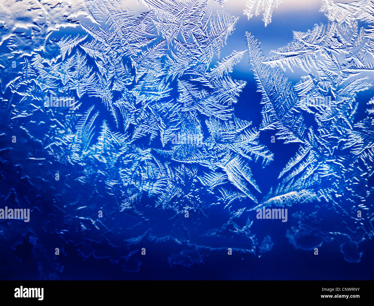 Frost on window hi-res stock photography and images - Alamy