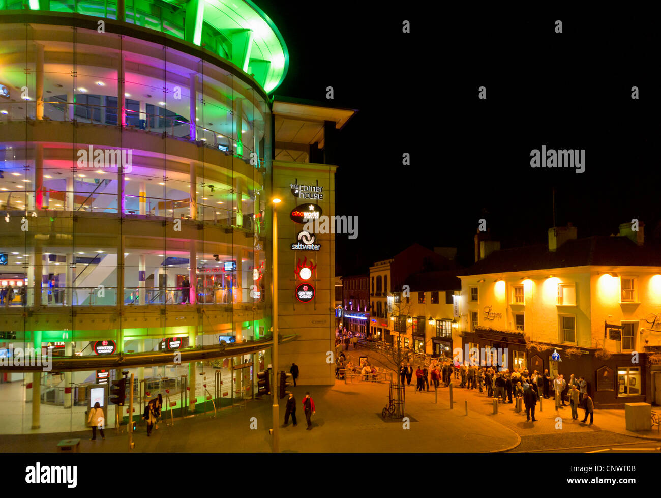 Cineworld Cinema Complex Stock Photos & Cineworld Cinema Complex Stock ...