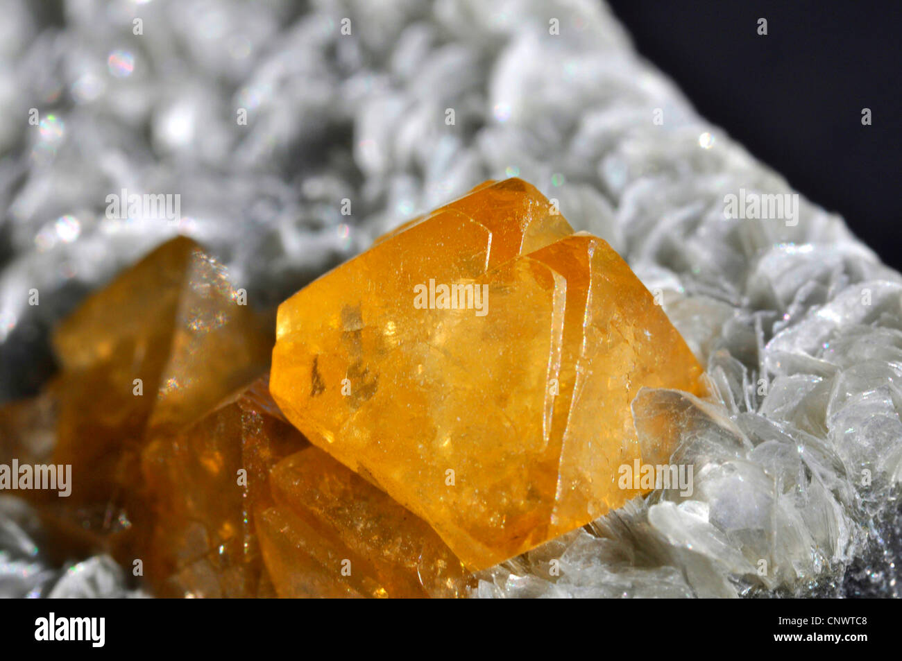 Scheelite hi-res stock photography and images - Alamy