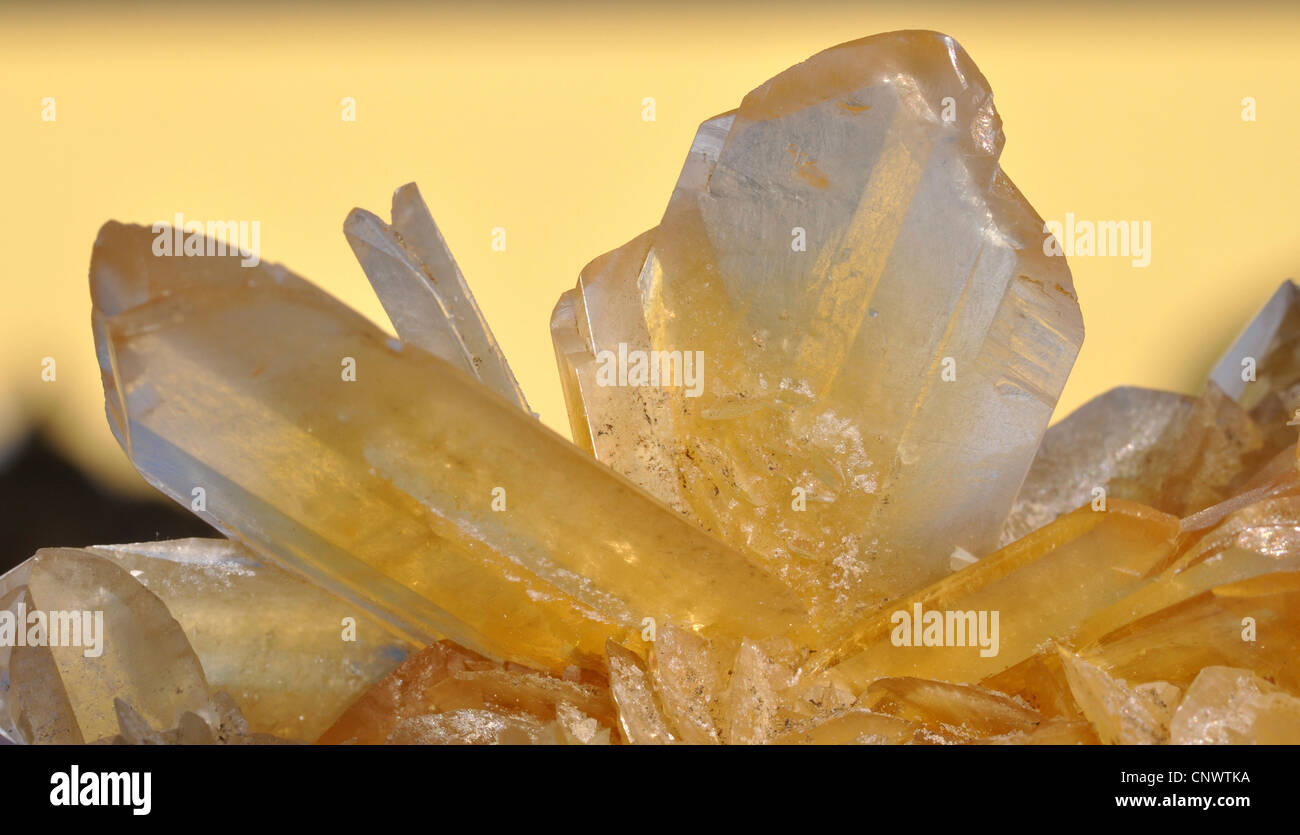 Selenium crystals hi-res stock photography and images - Alamy
