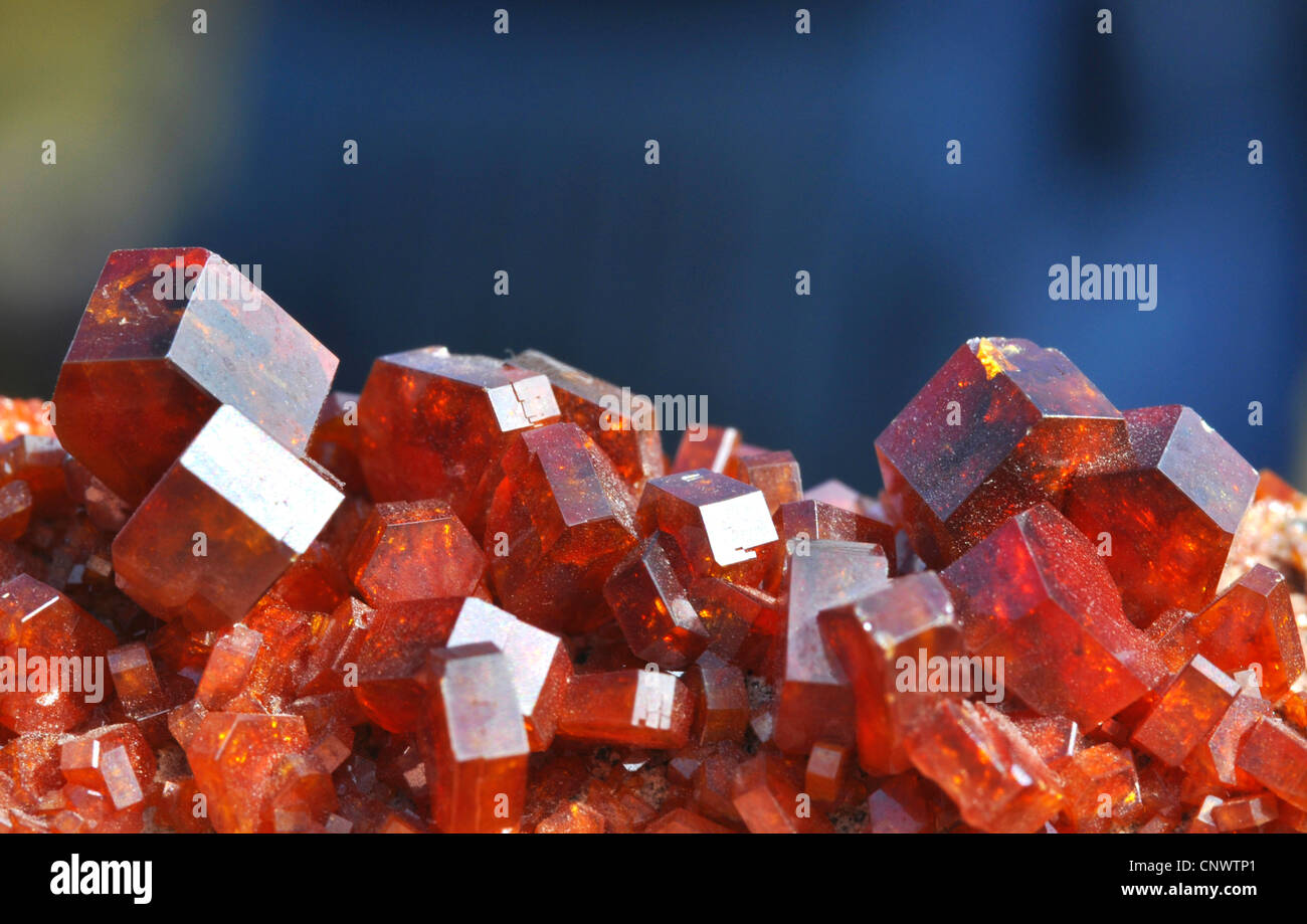Vanadinite hi-res stock photography and images - Alamy