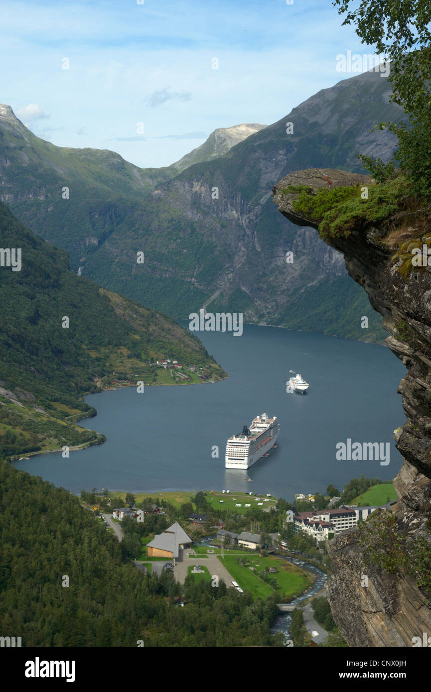 cruise ship in Geiranger fjord, view from Flydalsjuvet, Norway ...