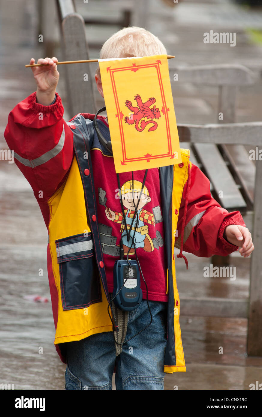 Children waving flag uk hi-res stock photography and images - Alamy