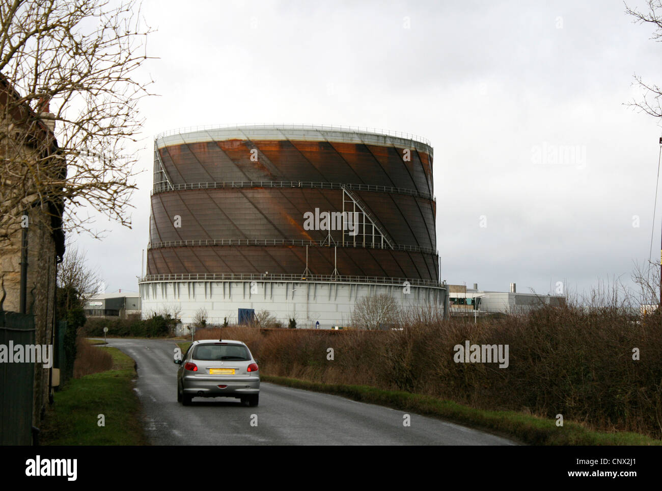 Gas storage cylinder gasometer hi-res stock photography and images - Alamy