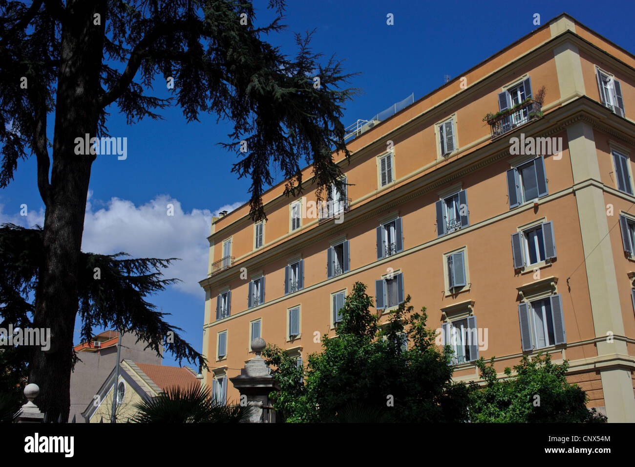 Apartment building in Rome Stock Photo - Alamy