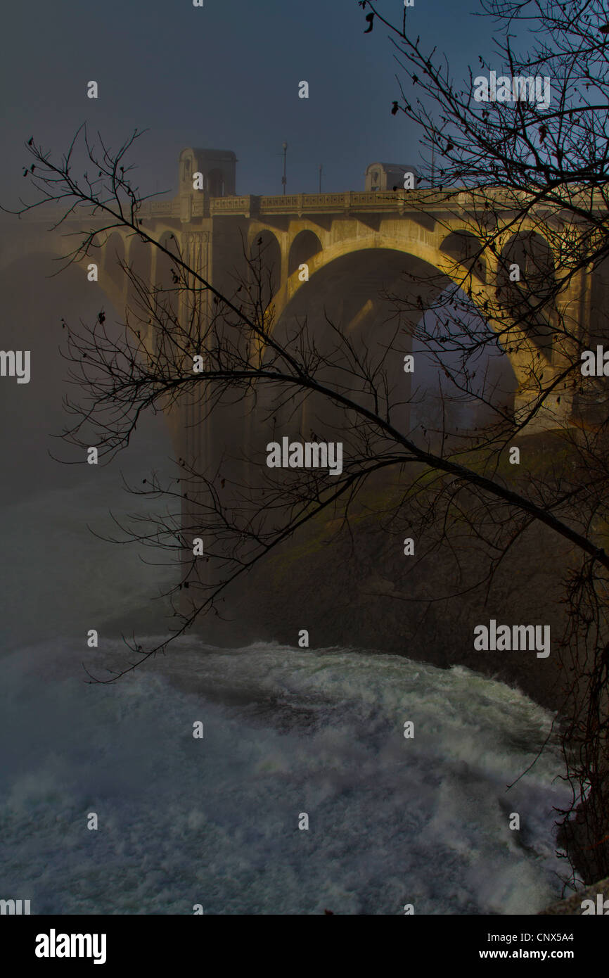 Monroe Street Bridge Stock Photo - Alamy