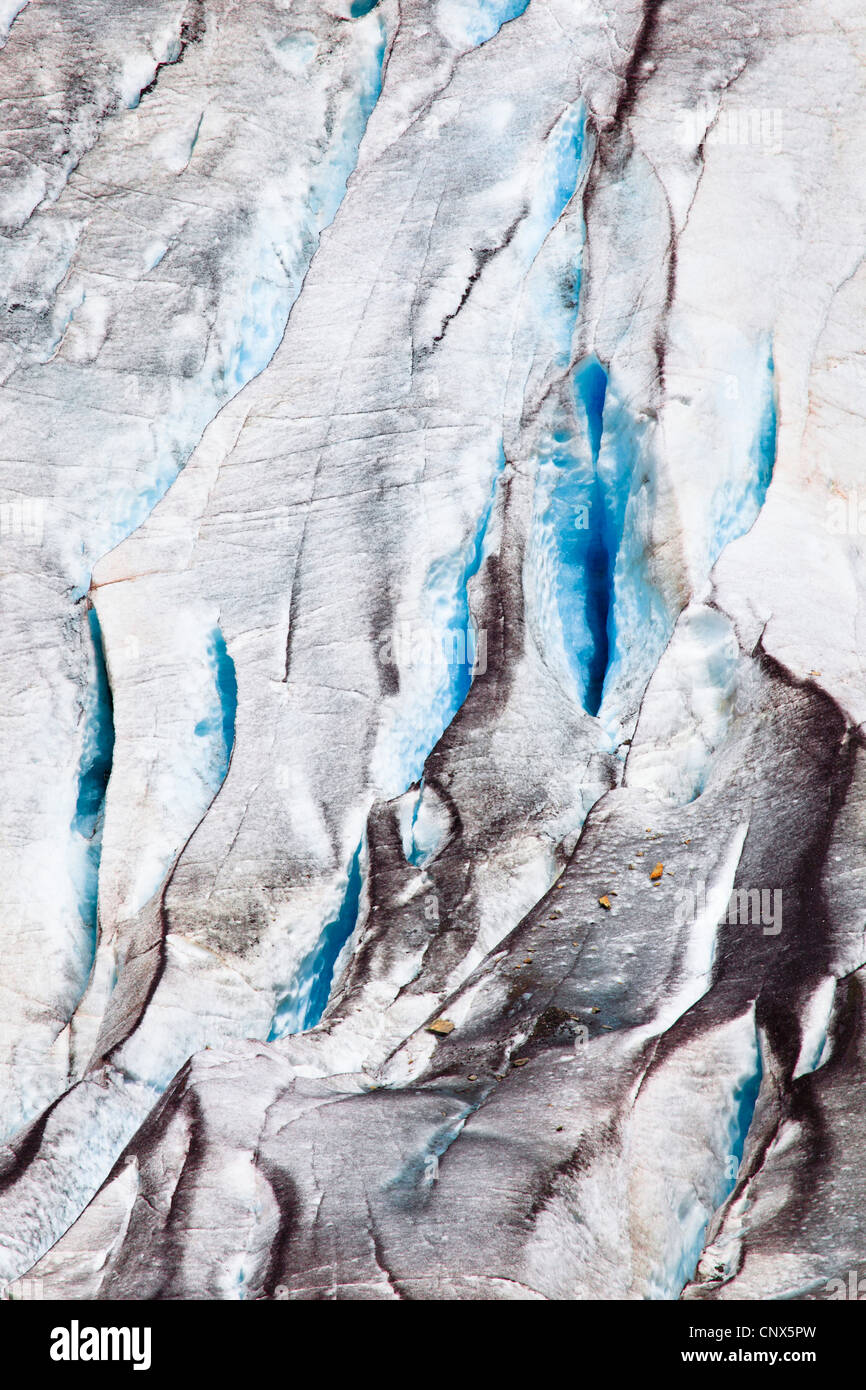 Towering ice walls hi-res stock photography and images - Alamy