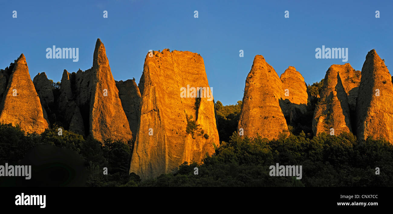 Les mees hi-res stock photography and images - Alamy