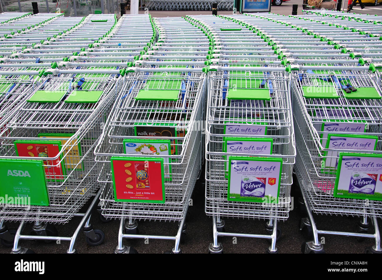 Asda shopping trolley hi-res stock photography and images - Alamy