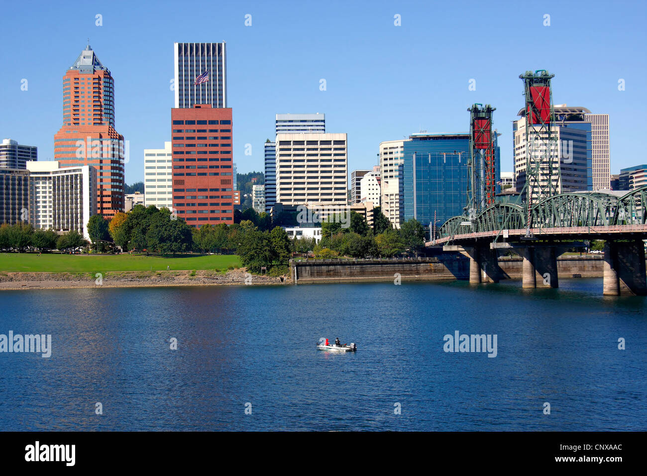 Portland skyline and river Stock Photo - Alamy