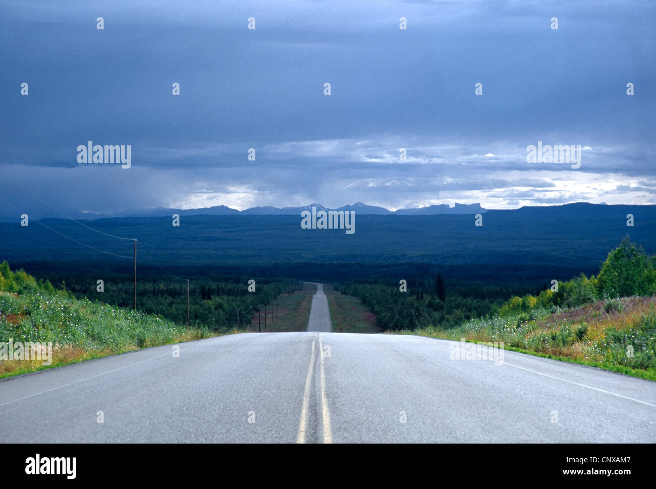 Alcan highway hi-res stock photography and images - Alamy