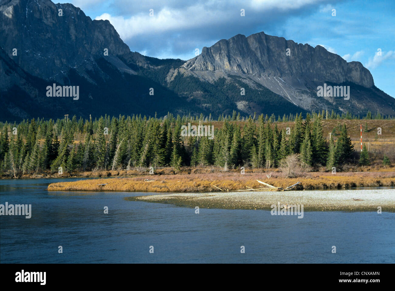 Yamnuska hi-res stock photography and images - Alamy