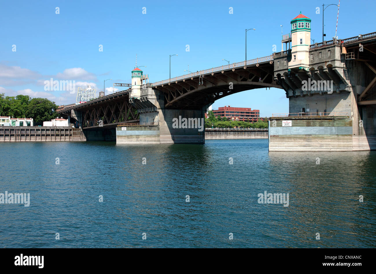 The Morrison bridge, Portland Oregon Stock Photo - Alamy