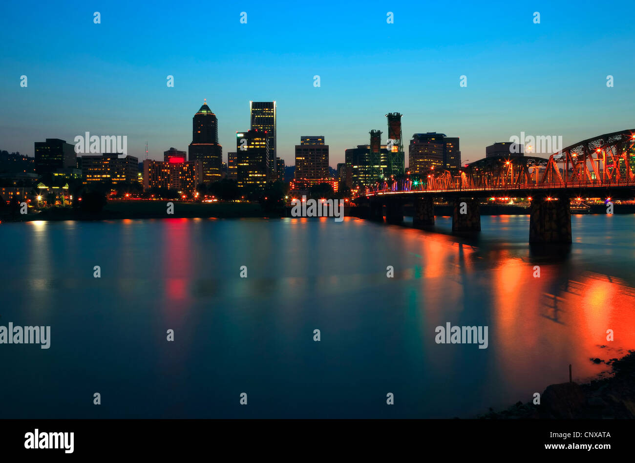 Portland traffic lights hi-res stock photography and images - Alamy
