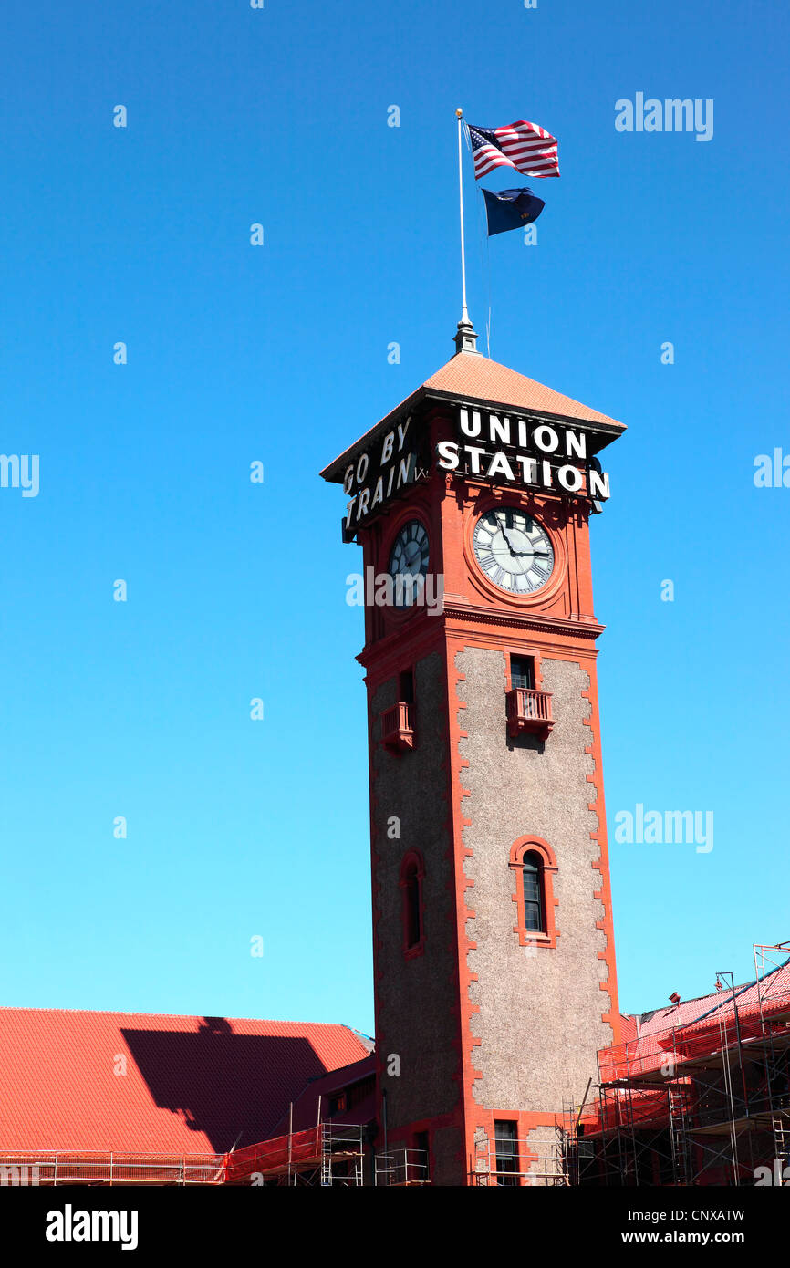 Usa oregon portland cars hi-res stock photography and images - Alamy