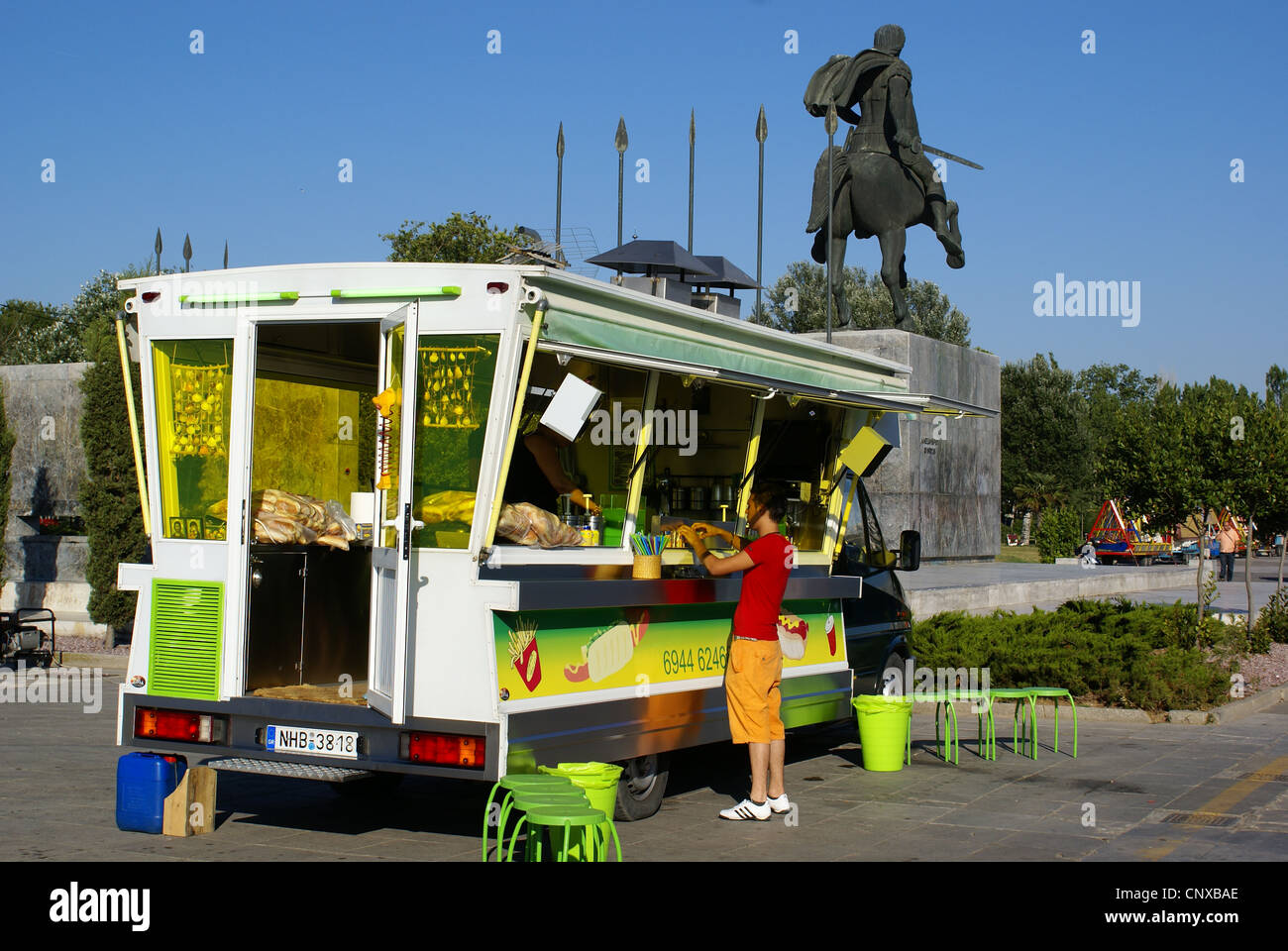 Fast food van hi-res stock photography and images - Alamy