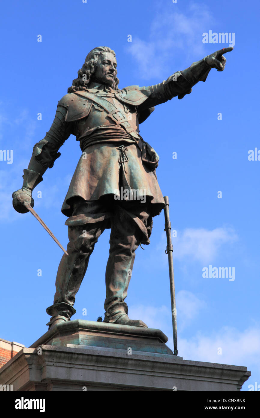 John hampden statue hi-res stock photography and images - Alamy