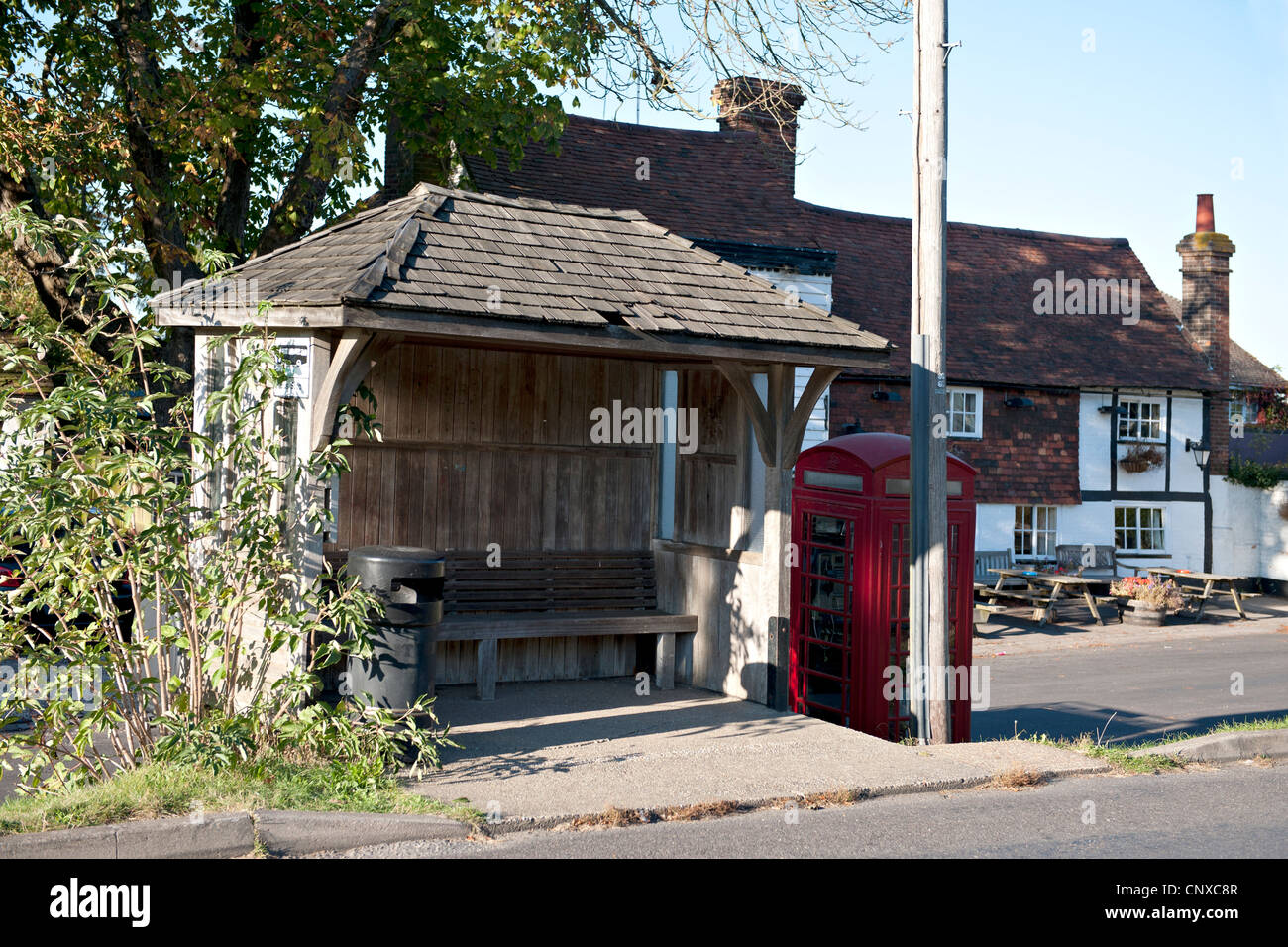 Ide Hill Village, bus stop in Kent, UK Stock Photo - Alamy