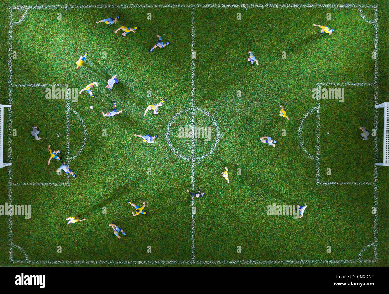 Soccer field large group of people hi-res stock photography and images ...