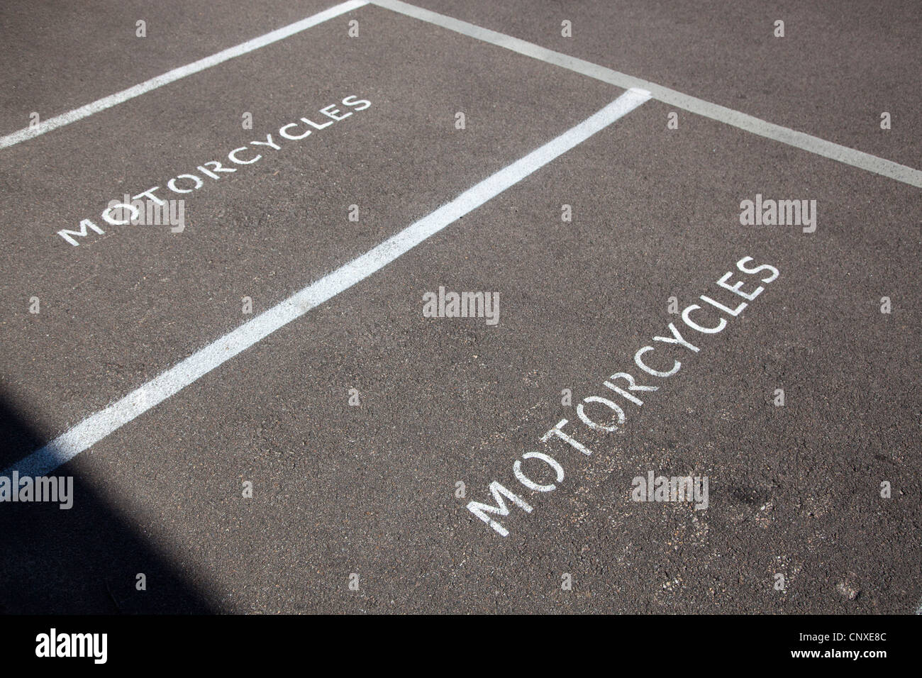 Parking space boundary hi-res stock photography and images - Alamy